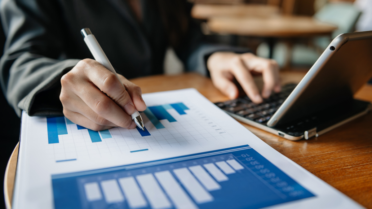 LPのCVR改善ガイド｜事例を用いて分かりやすく解説！ | GENIEE CX NAV1